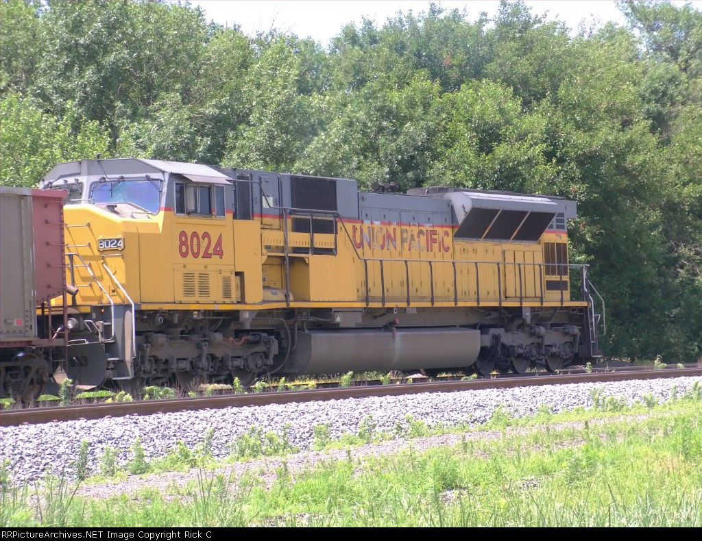 UP 8024